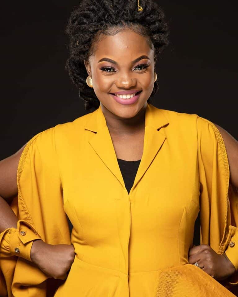 AUDIO Deborah Lukalu - Awesome God/Overflow MP3 DOWNLOAD - citiMuzik