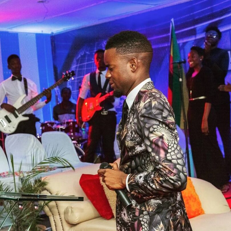 AUDIO Kuda Mutsvene - Mhururu Ft Mercy Mutsvene MP3 DOWNLOAD - citiMuzik