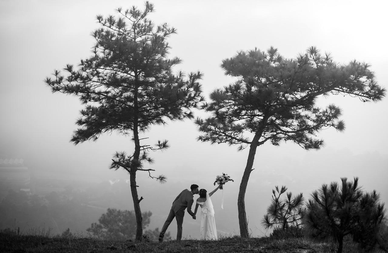 How to make someone fall in love with you (15 Scientifically Proven ...