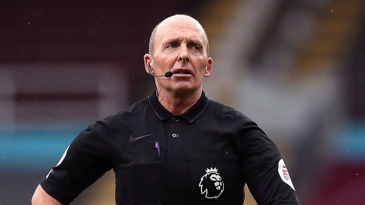 Mike Dean has been punished after Controversial VAR Decisions In ...