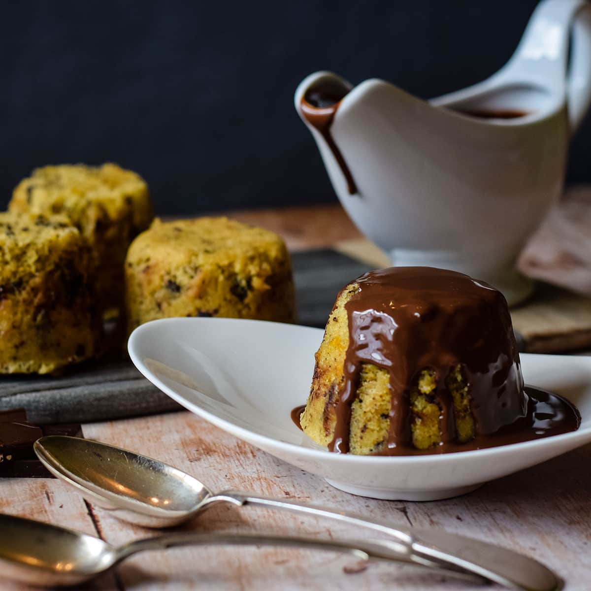 Chocolate-orange steamed pudding with chocolate sauce Recipe - citiMuzik