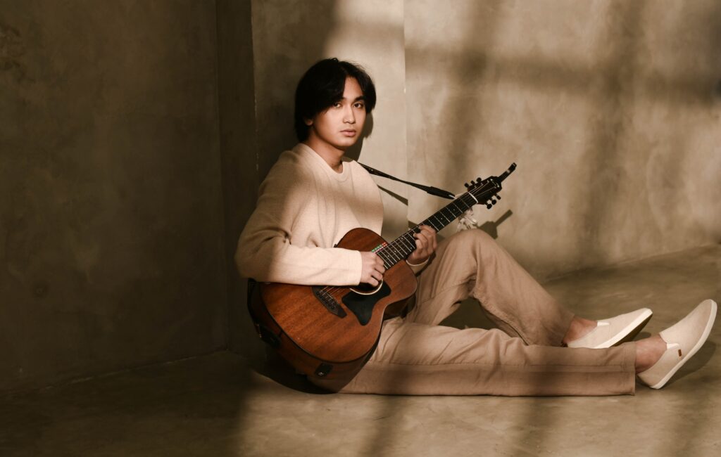 Adie Ft Janine Berdin - Mahika LYRICS - citiMuzik