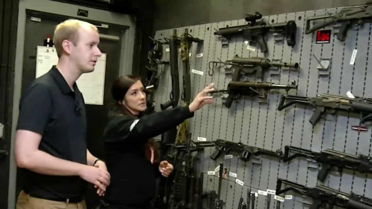 Machine Gun America: Opening time and closing time — citiMuzik