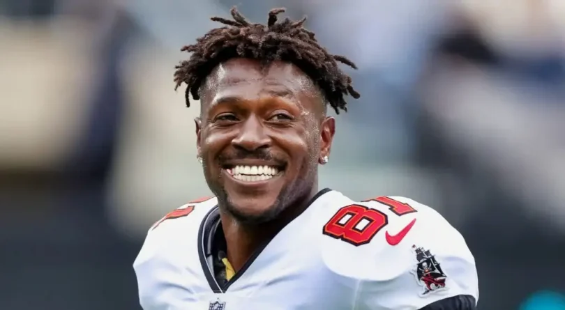 Antonio Brown Pool Video Viral on Twitter and Reddit - citiMuzik