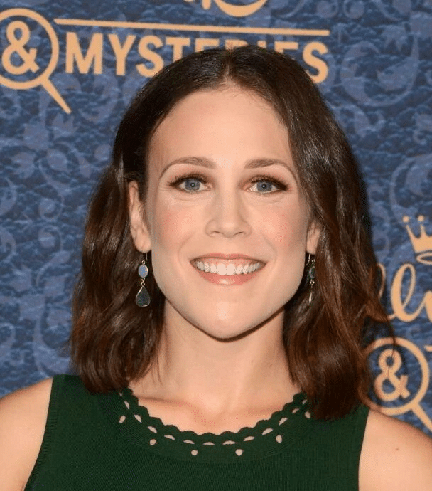 Who is Erin Krakow? Everything You Need To Know - citiMuzik