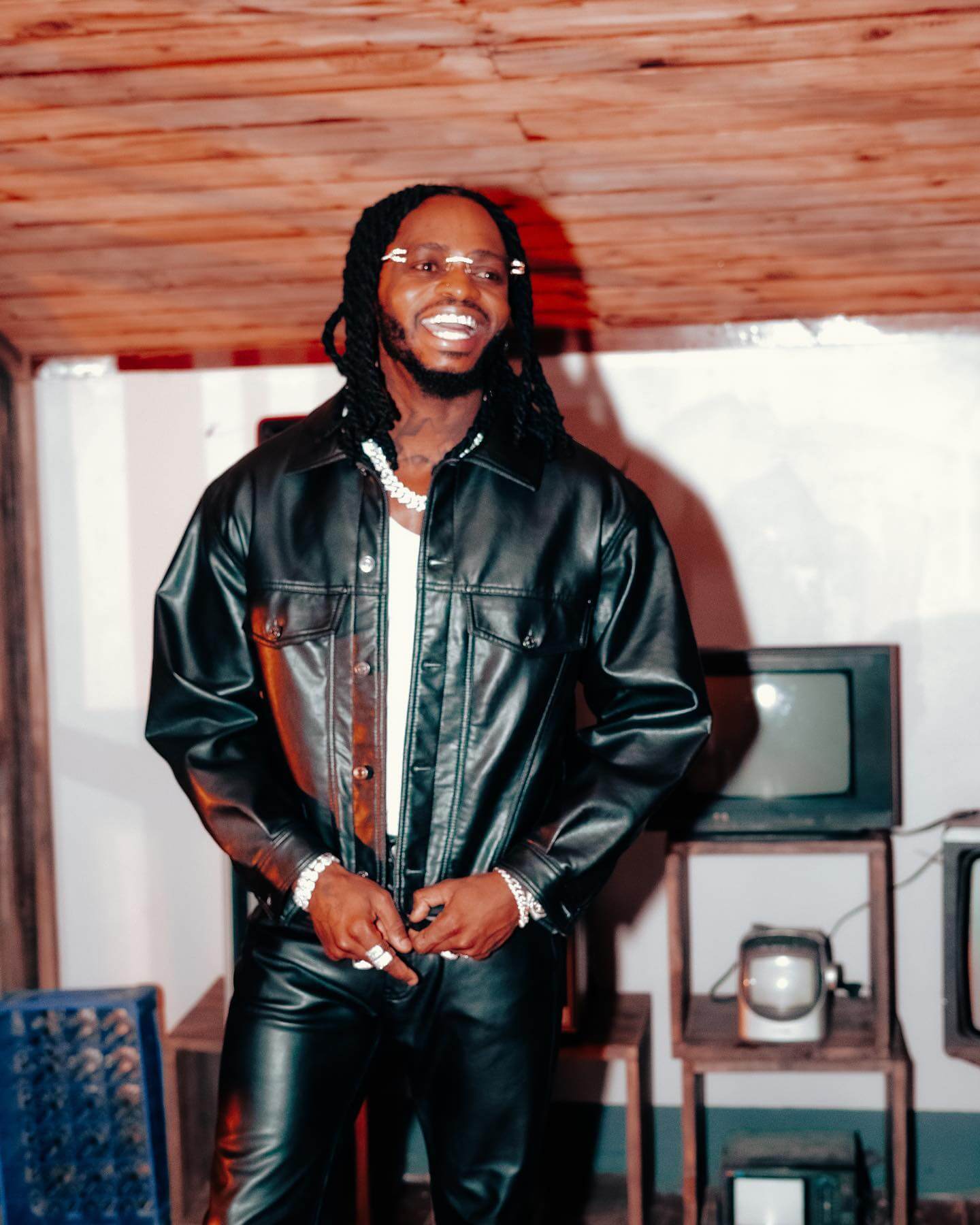 Diamond Platnumz – Shu! Ft Chley Lyrics - citiMuzik