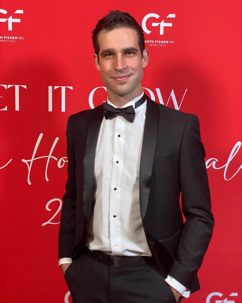 Who is Nikko Santo Pietro? All About Vanna White's son — citiMuzik