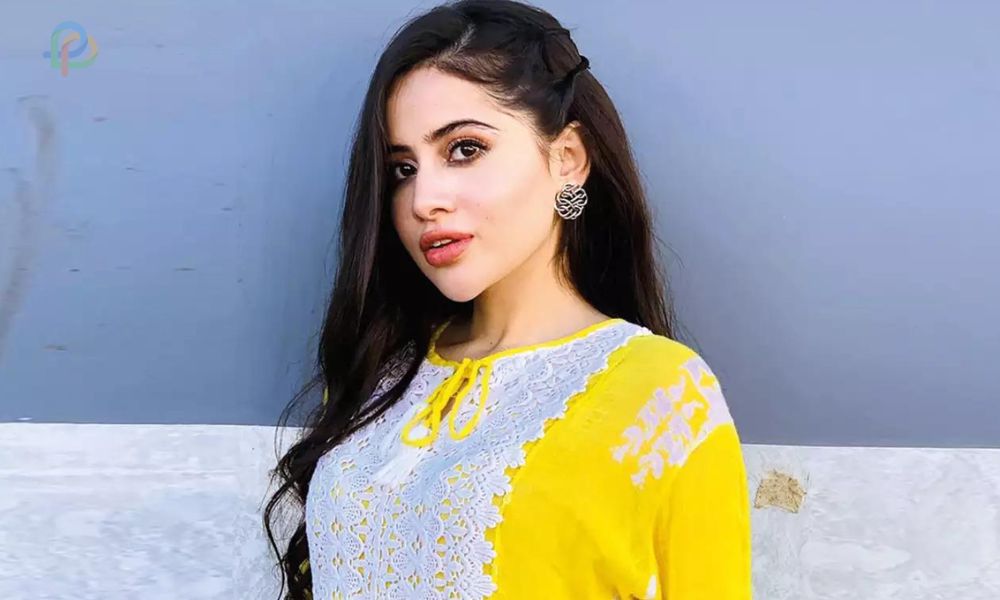 Urfi Javed Age: The Fashionista's Bold Statement in Entertainment ...